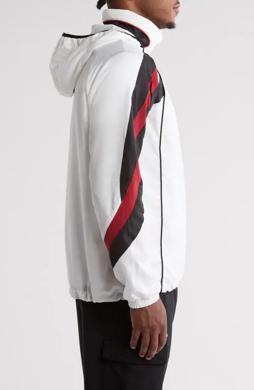 Umbro Zip-Off Sleeve Windbreaker Pullover Jacket In Brilliant